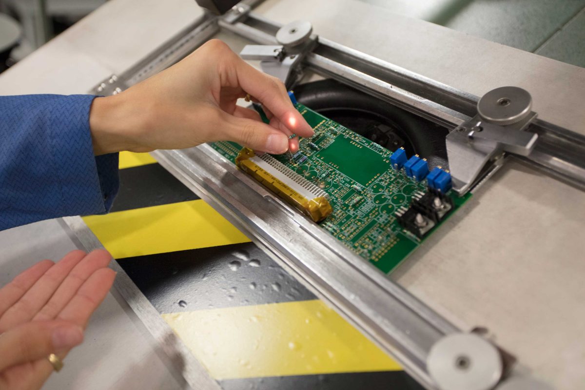 PCB Through Hole Assembly CT | Through Hole Soldering